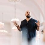 Ali Mahlodji als Redner buchen | Zukunftsredner